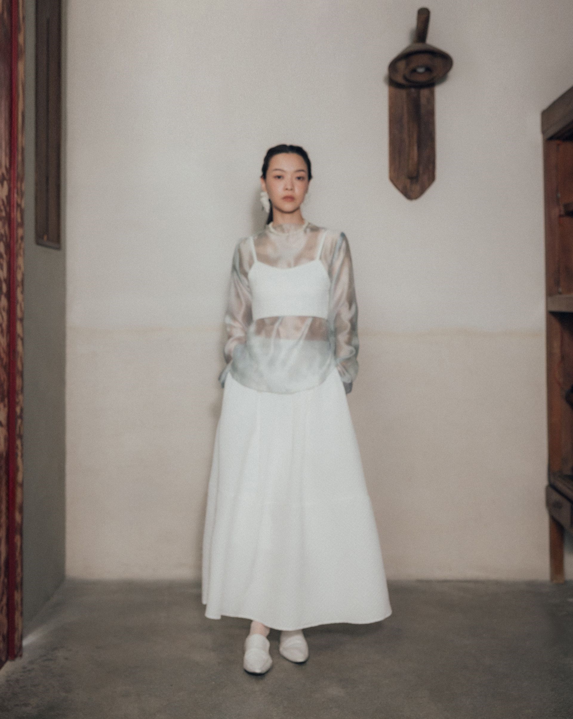 光澤絲感暈染長袖上衣 ｜ MEIER.Q 打造簡約永恆感