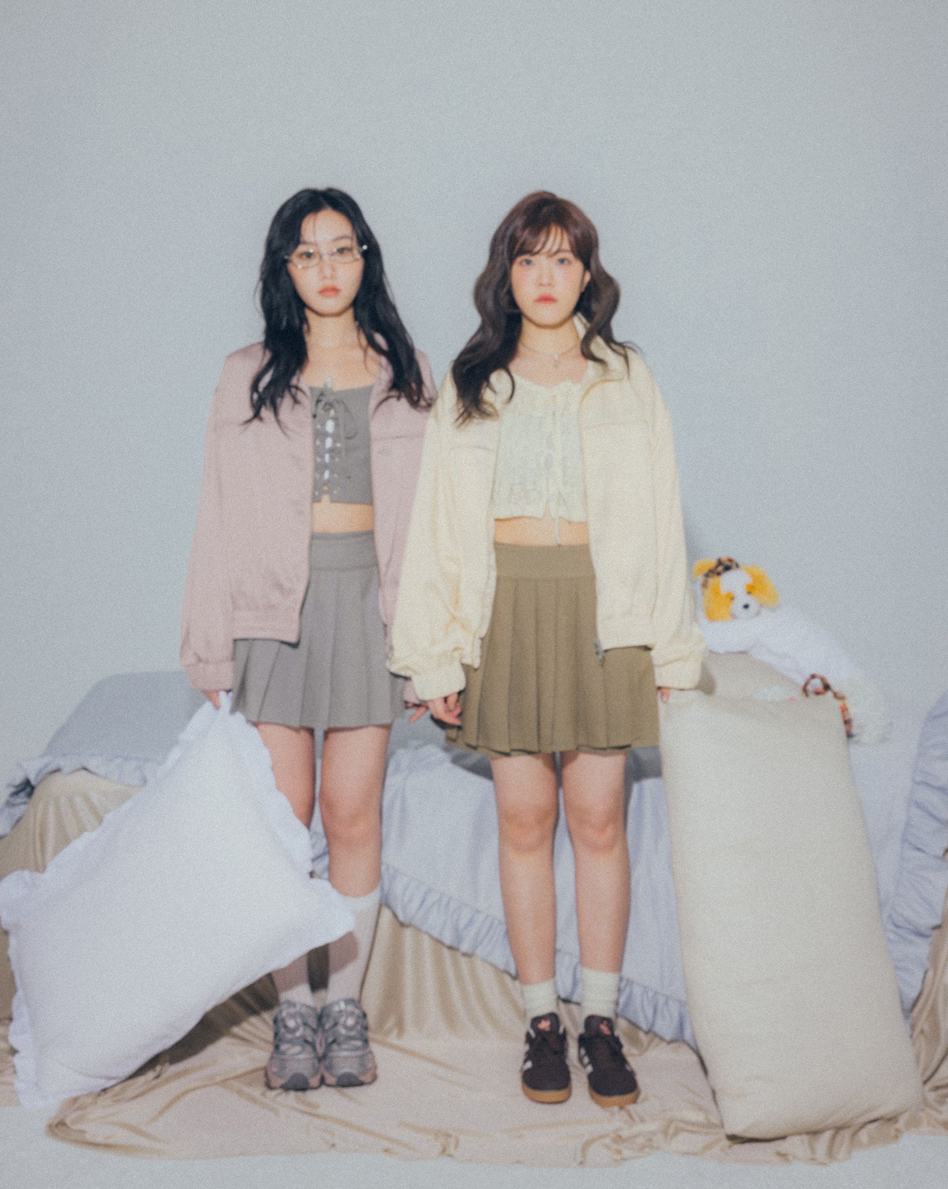 oiiv-雙層造型西裝百褶裙 ｜ MEIER.Q 打造簡約永恆感