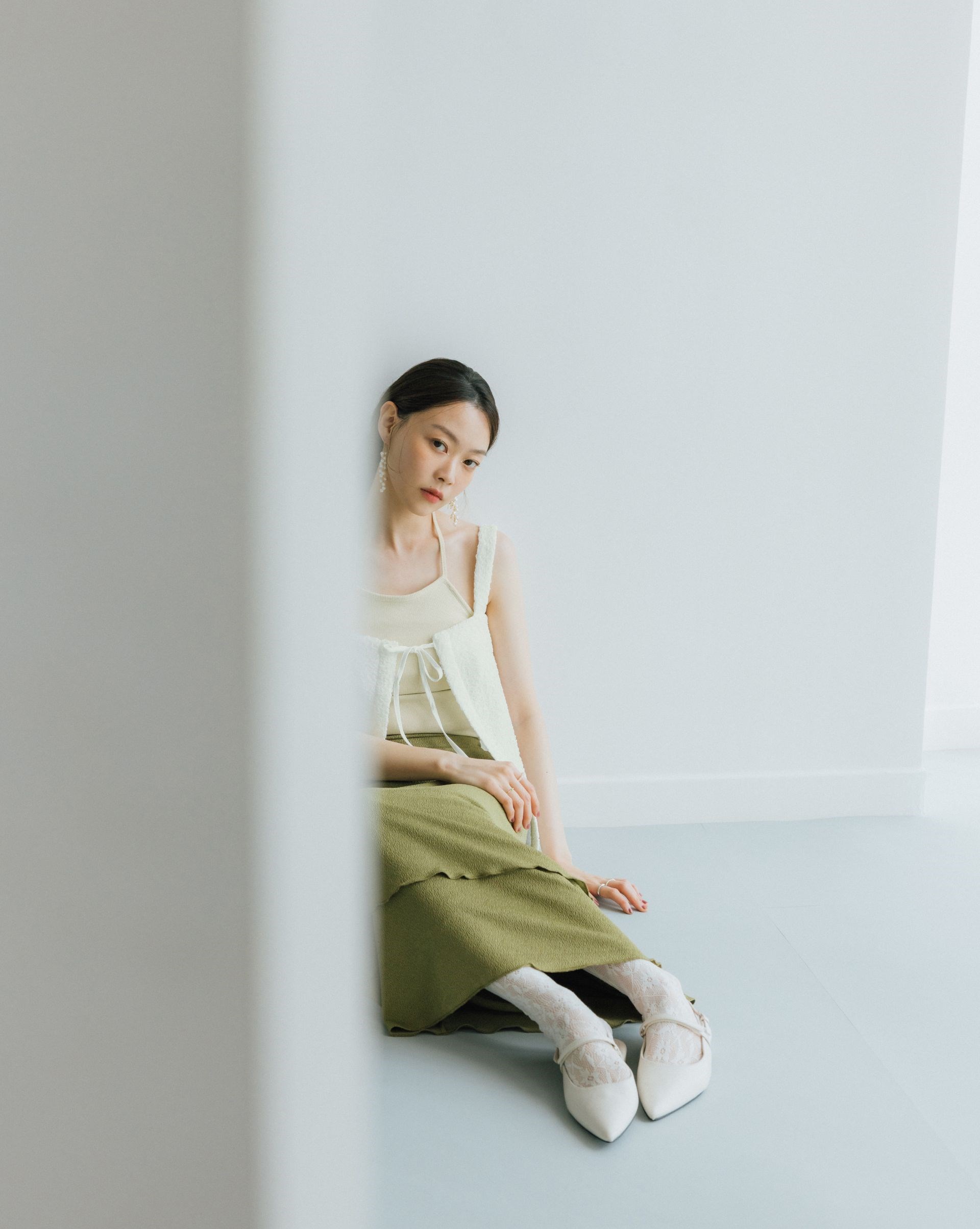 2way揉紙感綁帶背心 ｜ MEIER.Q 打造簡約永恆感