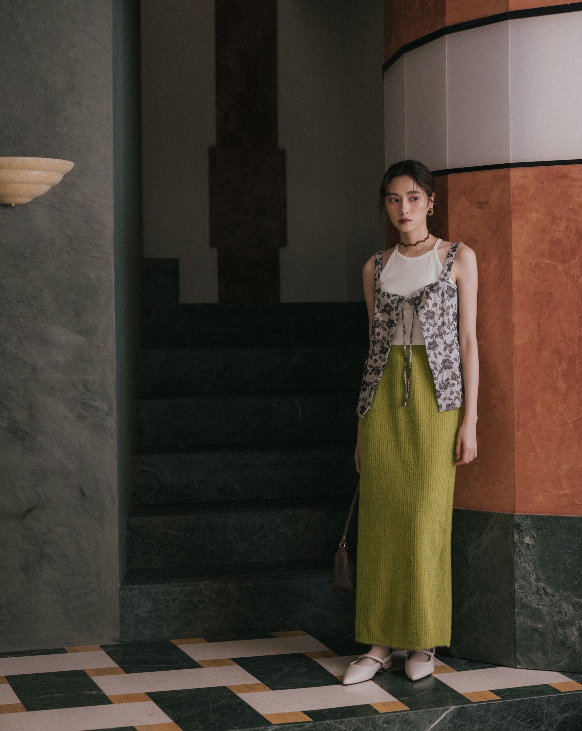 PROJECT.M 削肩平領直坑條彈性背心 ｜ MEIER.Q 打造簡約永恆感