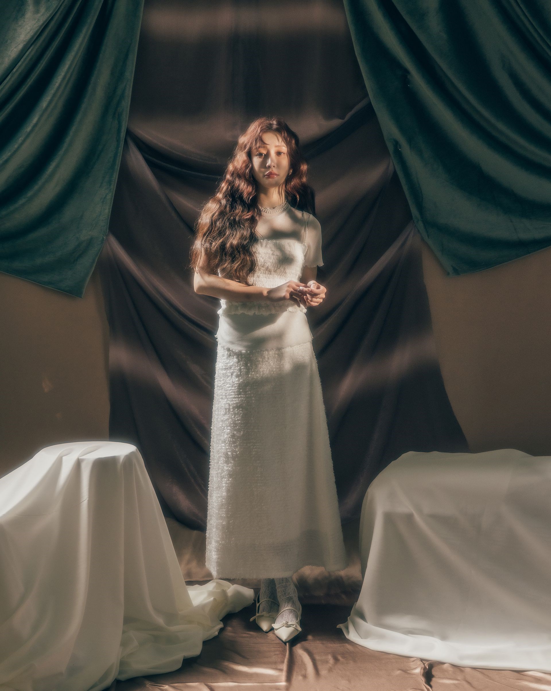 鉤釦緹花傘擺長裙 ｜ MEIER.Q 打造簡約永恆感