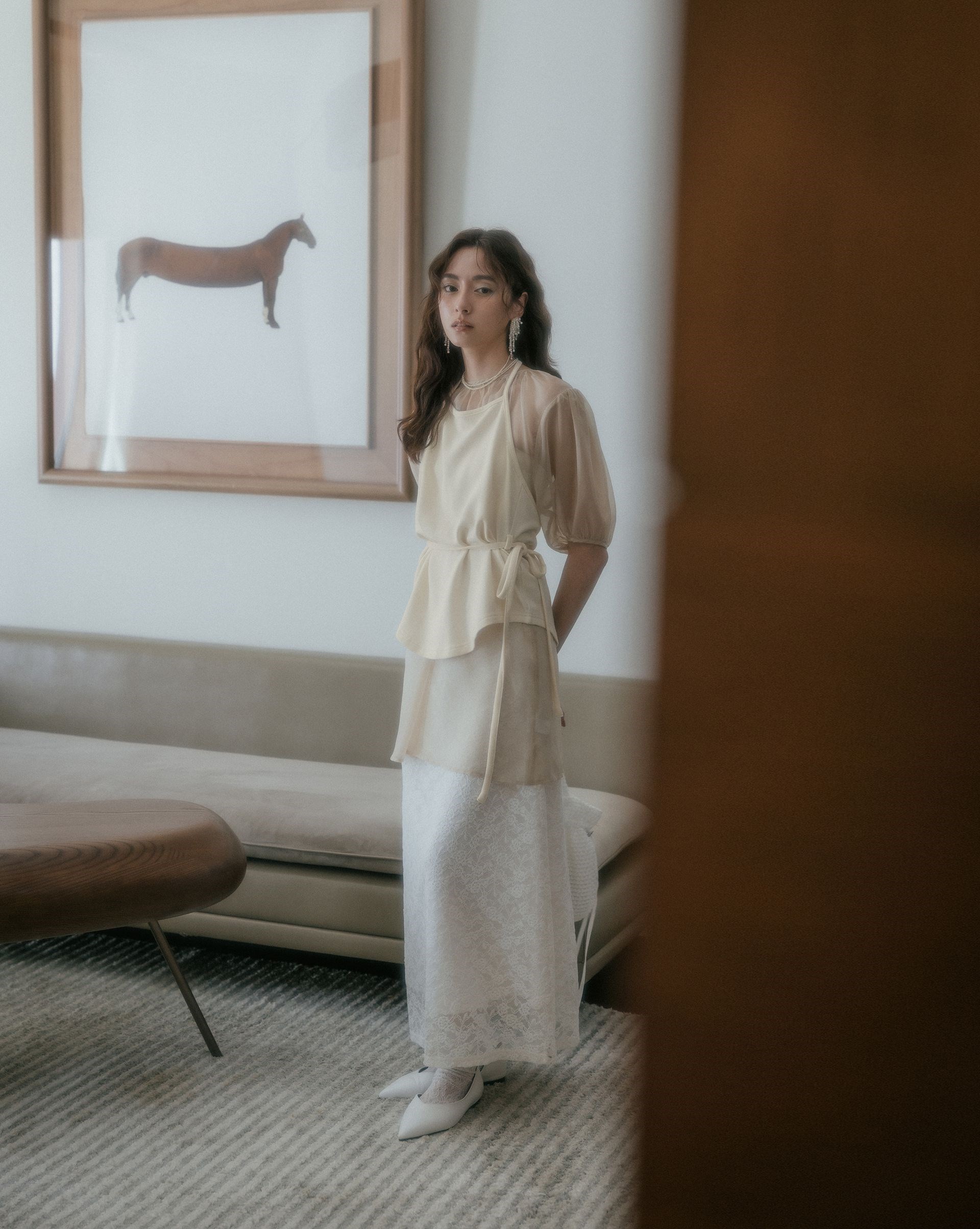 簡約彈性綁脖背心 ｜ MEIER.Q 打造簡約永恆感