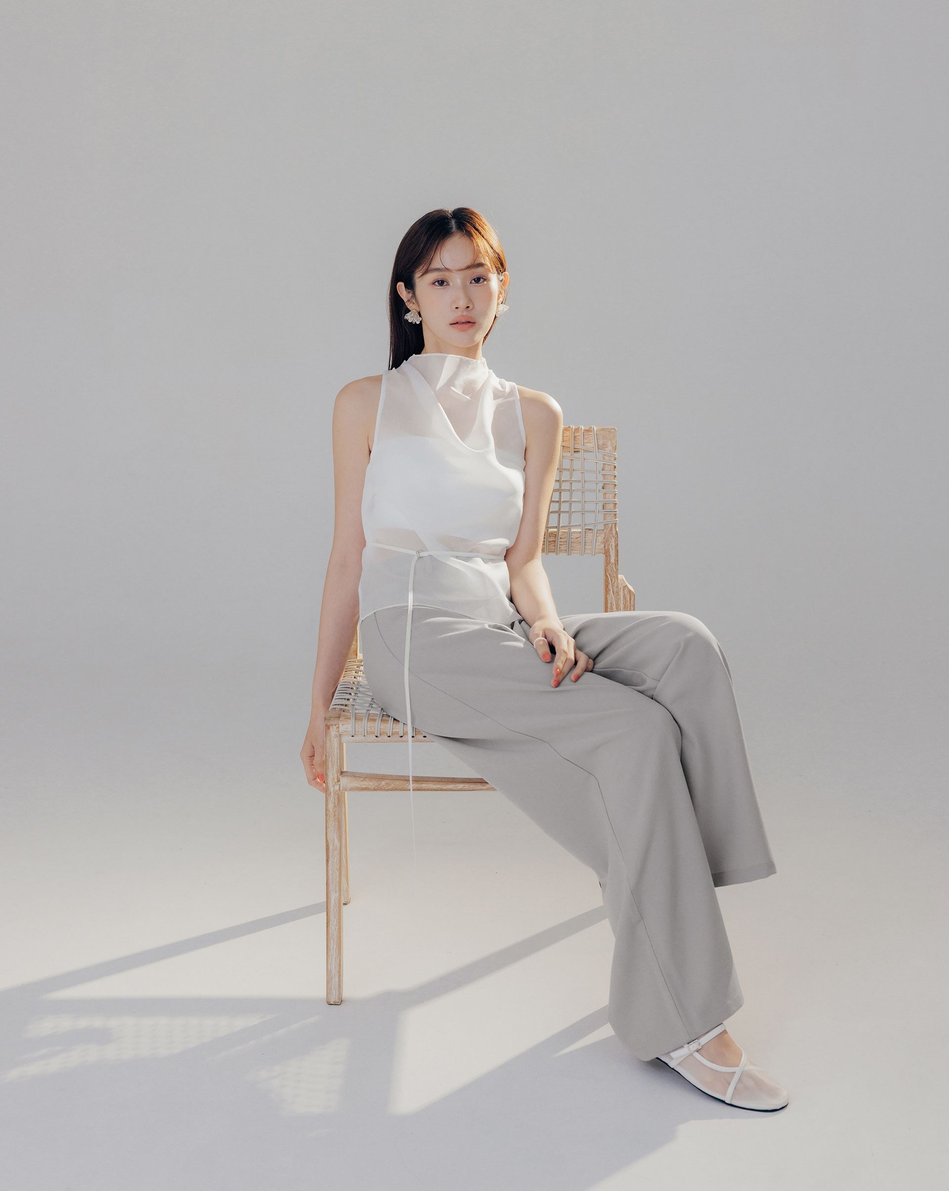 小立領直紋透紗無袖上衣(附腰帶) ｜ MEIER.Q 打造簡約永恆感