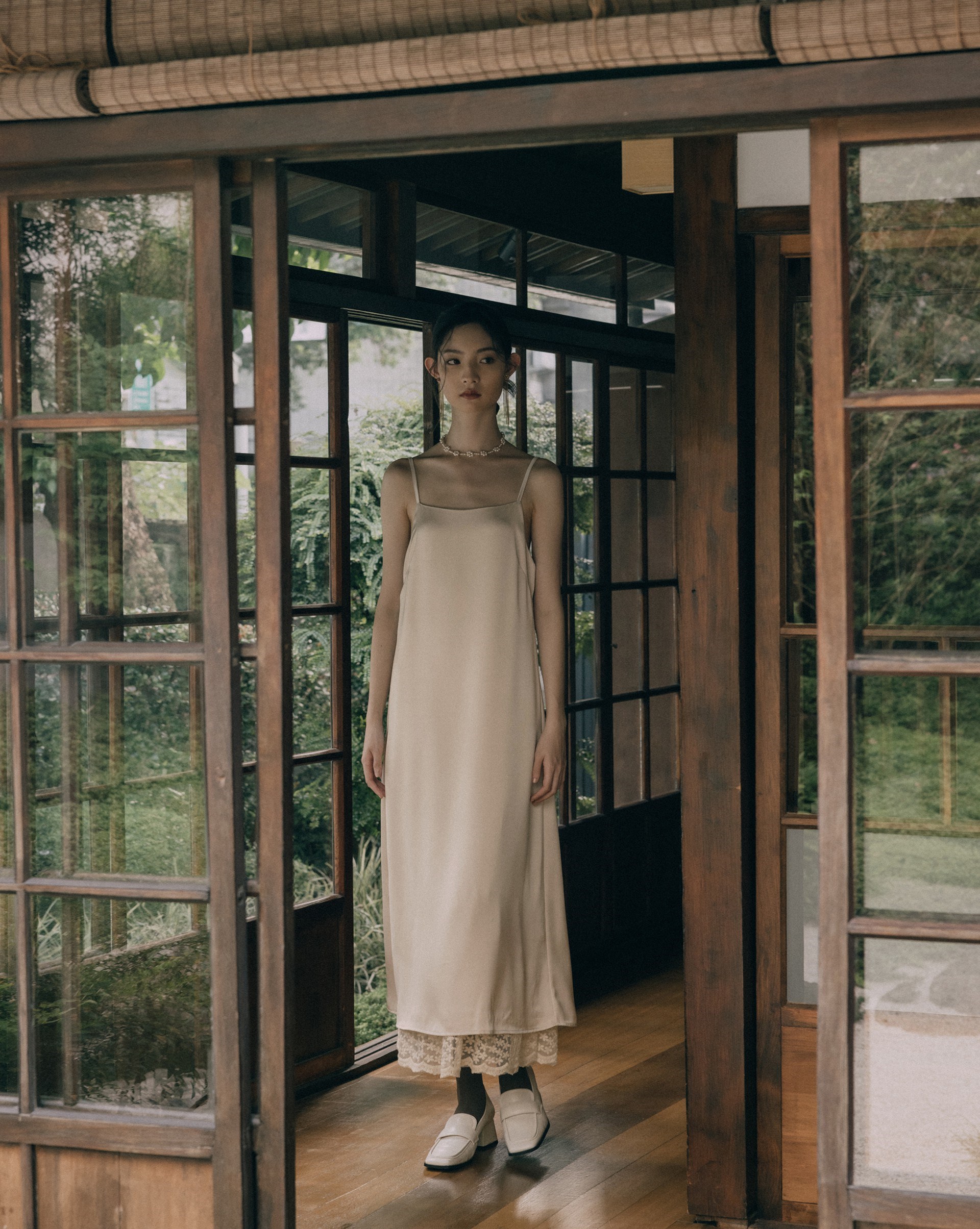 pingping-雙層蕾絲細肩帶洋裝 ｜ MEIER.Q 打造簡約永恆感